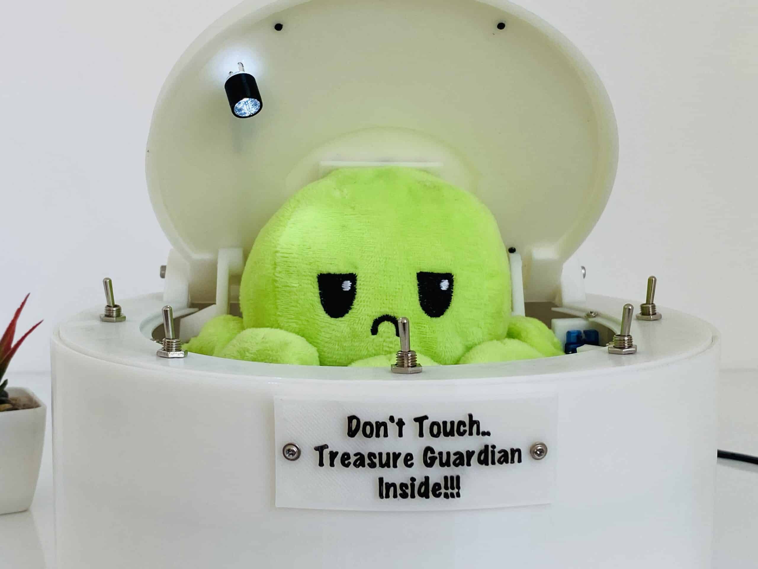 DON'T TOUCH!!! OCTOPUS TREASURE GUARDIAN INSIDE!!! : ROBOTSZU